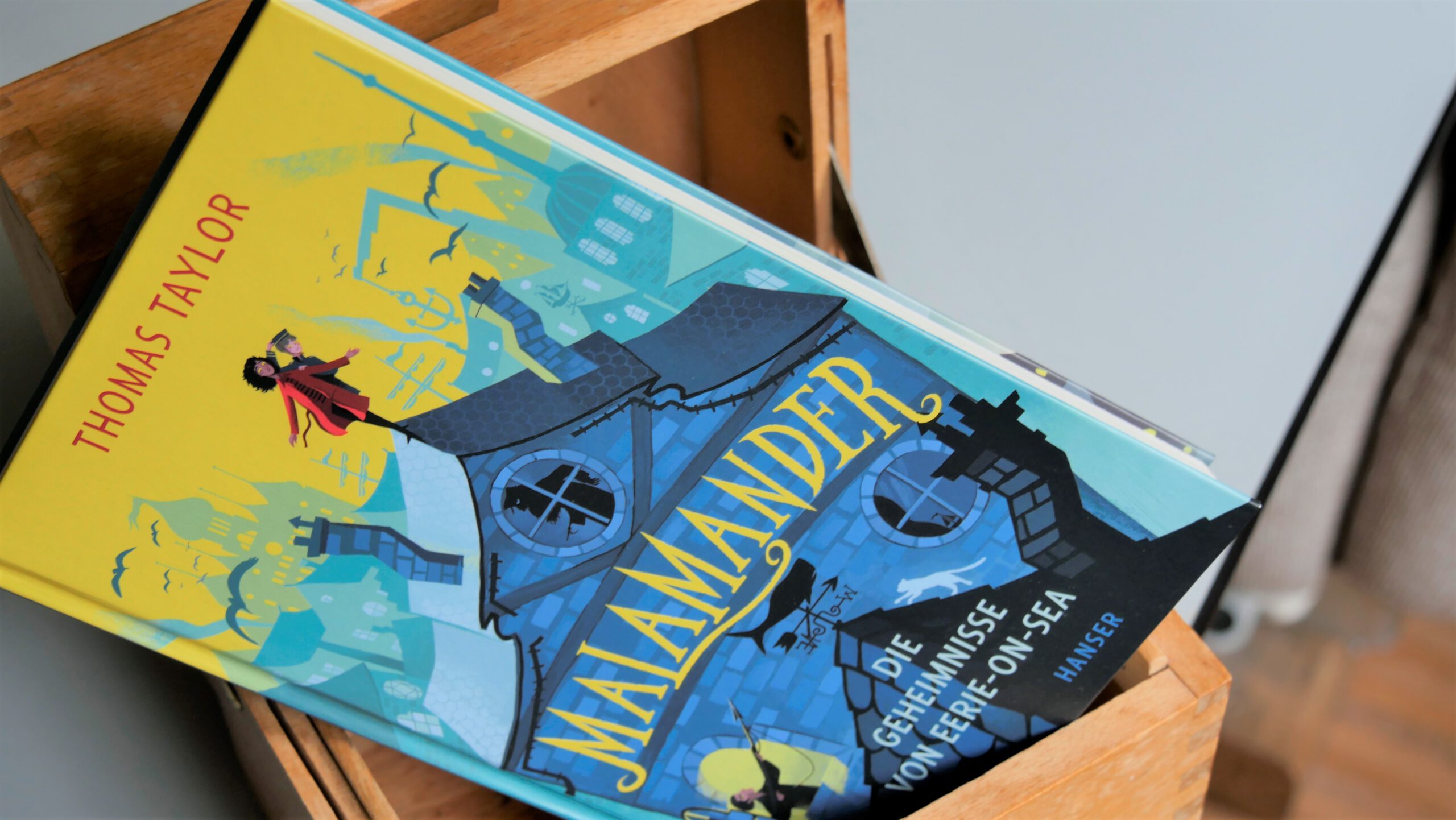 [Rezension] "Malamander - Die Geheimnisse von Eerie-on-Sea" von Thomas ...