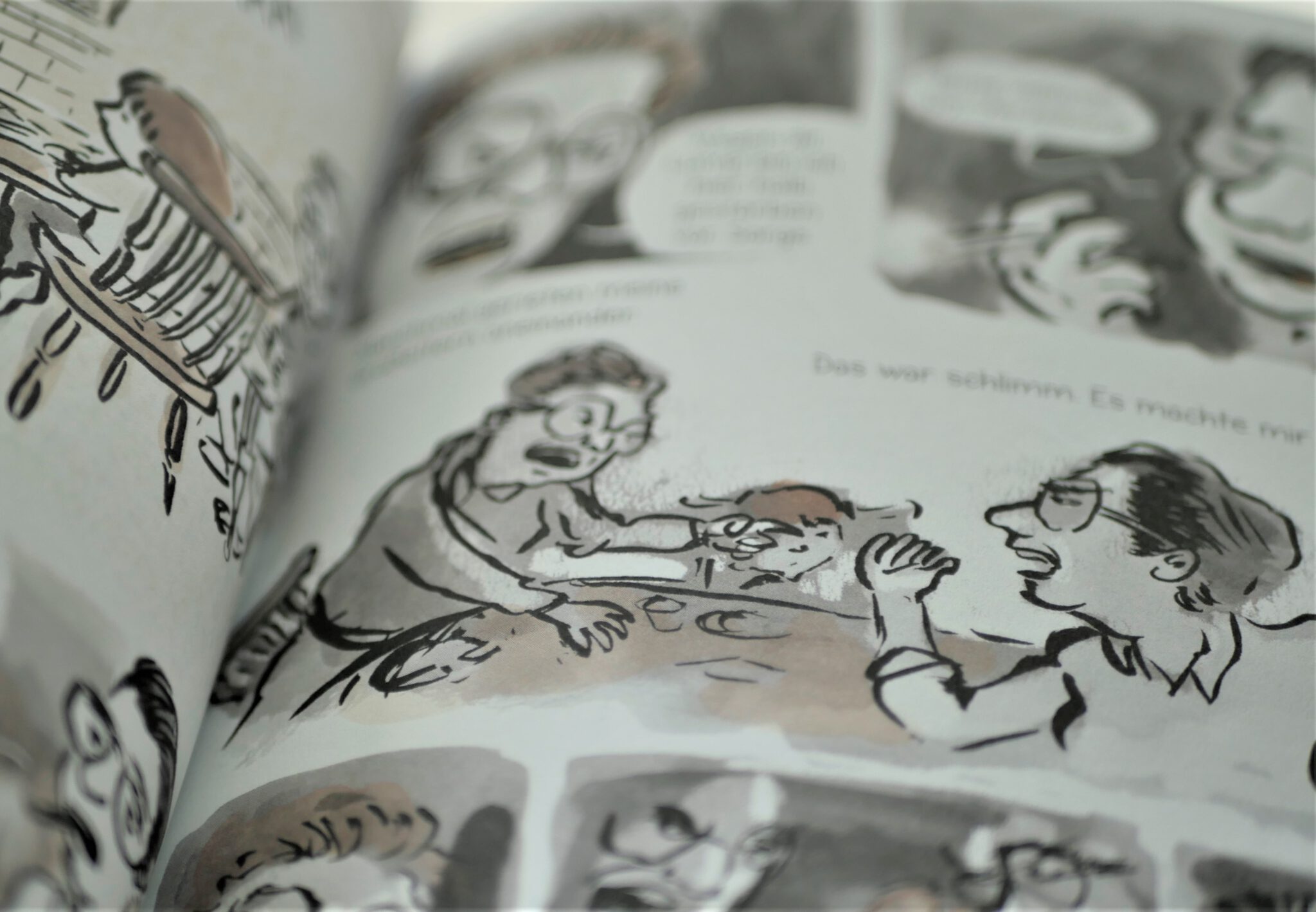 [Rezension] "Hey, Kiddo" Autobiografische Graphic Novel von Jarrett J ...